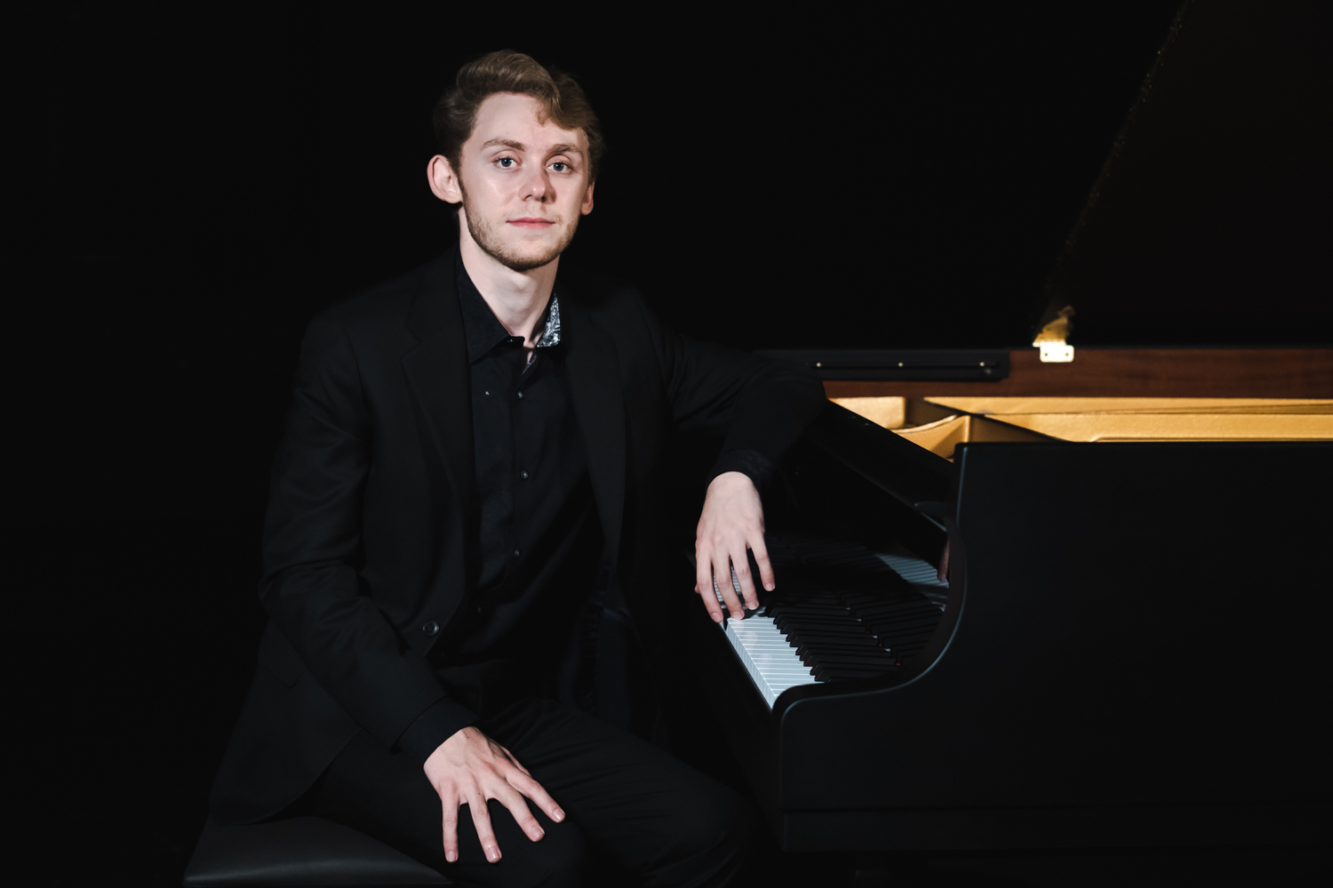 Anthony Ratinov – Saturday, December 9, 2023 – The Lilacs Recital Series
